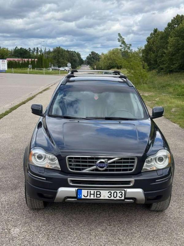 Pelēks Volvo XC90 2011 Kauņa, ar dzinēja tilpumu 2.40 L un nobraukumu 390 tūkst. km par 6300 €, foto 4 vietnē AUTOMOTO.COM.LV