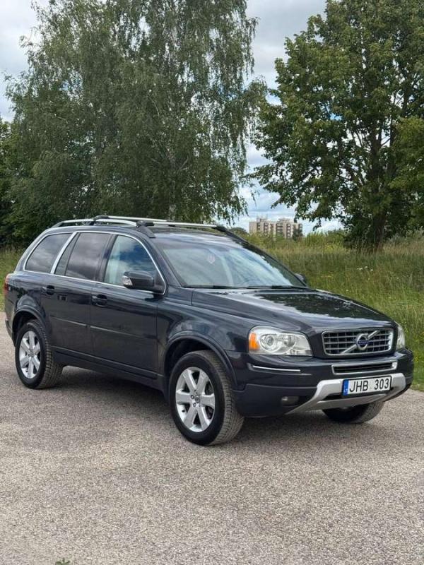 Pelēks Volvo XC90 2011 Kauņa, ar dzinēja tilpumu 2.40 L un nobraukumu 390 tūkst. km par 6300 €, foto 5 vietnē AUTOMOTO.COM.LV