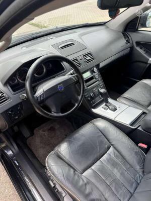 Pelēks Volvo XC90 2011 Kauņa, ar dzinēja tilpumu 2.40 L un nobraukumu 390 tūkst. km par 6300 €, foto 22 vietnē AUTOMOTO.COM.LV