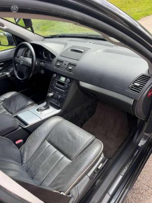 Pelēks Volvo XC90 2011 Kauņa, ar dzinēja tilpumu 2.40 L un nobraukumu 390 tūkst. km par 6300 €, foto 41 vietnē AUTOMOTO.COM.LV