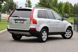 Grey Volvo XC90 2011 in Jelgava, with an engine capacity of 2.40 L and mileage of 322 thousand km for 8990 €, photo 5 on AUTOMOTO.COM.LV