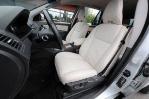 Grey Volvo XC90 2011 in Jelgava, with an engine capacity of 2.40 L and mileage of 322 thousand km for 8990 €, photo 10 on AUTOMOTO.COM.LV