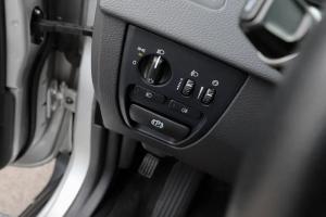 Grey Volvo XC90 2011 in Jelgava, with an engine capacity of 2.40 L and mileage of 322 thousand km for 8990 €, photo 23 on AUTOMOTO.COM.LV