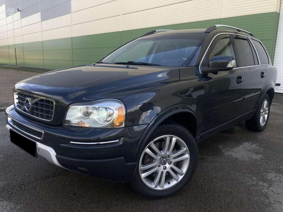 Pelēks Volvo XC90 2011 Marijampole, ar dzinēja tilpumu 2.40 L un nobraukumu 330 tūkst. km par 8850 €, foto 1 vietnē AUTOMOTO.COM.LV