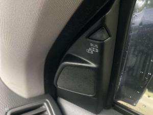 Pelēks Volvo XC90 2011 Marijampole, ar dzinēja tilpumu 2.40 L un nobraukumu 330 tūkst. km par 8850 €, foto 36 vietnē AUTOMOTO.COM.LV
