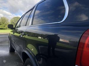 Pelēks Volvo XC90 2011 Marijampole, ar dzinēja tilpumu 2.40 L un nobraukumu 330 tūkst. km par 8850 €, foto 44 vietnē AUTOMOTO.COM.LV