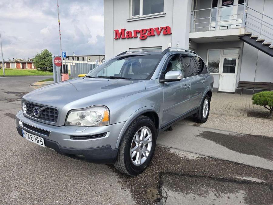 Grey Volvo XC90 2011 in Marijampole, with an engine capacity of 2.40 L and mileage of 275 thousand km for 6199 €, photo 1 on AUTOMOTO.COM.LV