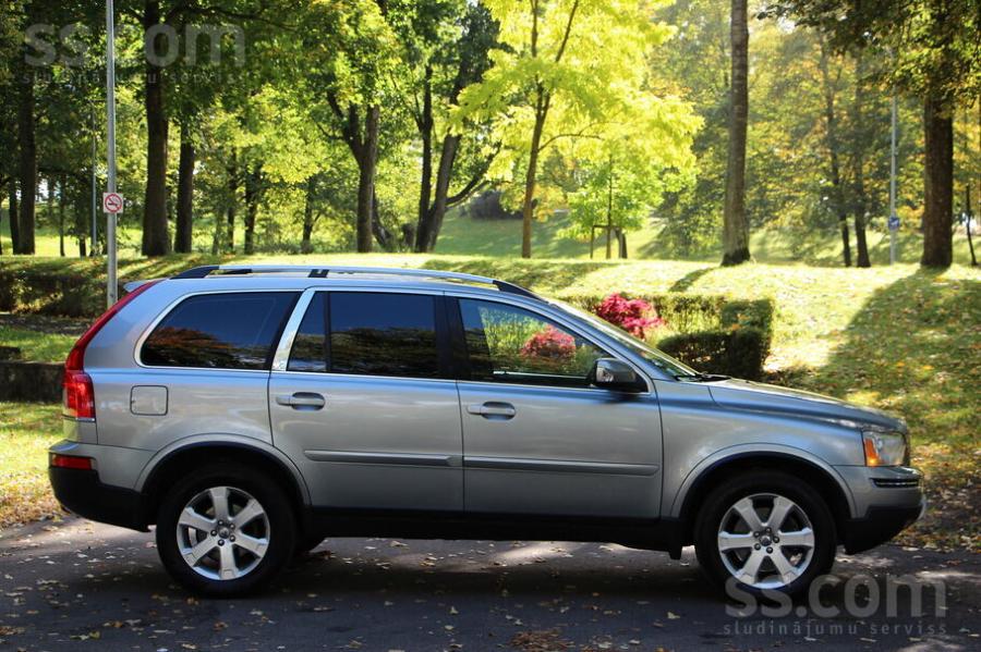 Pelēks Volvo XC90 2011 Rīga, ar dzinēja tilpumu 2.40 L un nobraukumu 0 tūkst. km par 9950 €, foto 5 vietnē AUTOMOTO.COM.LV