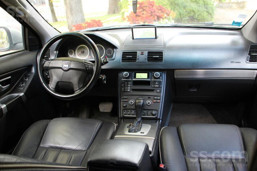 Pelēks Volvo XC90 2011 Rīga, ar dzinēja tilpumu 2.40 L un nobraukumu 0 tūkst. km par 9950 €, foto 14 vietnē AUTOMOTO.COM.LV