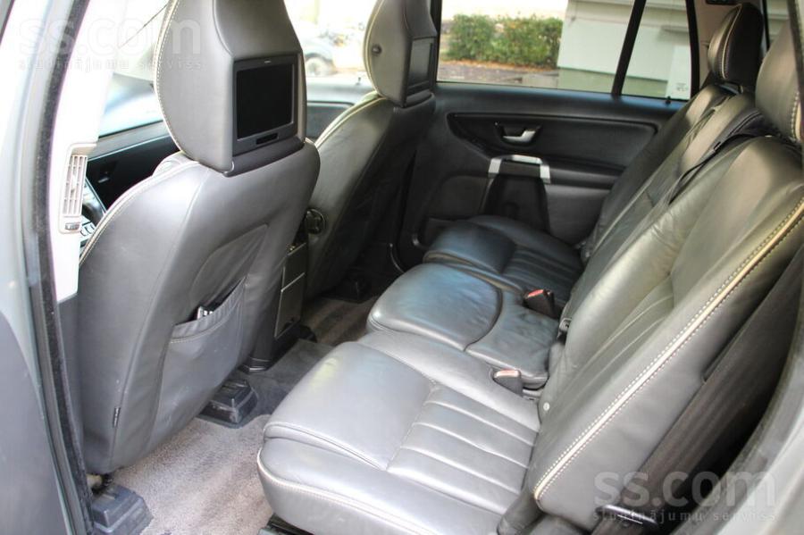 Pelēks Volvo XC90 2011 Rīga, ar dzinēja tilpumu 2.40 L un nobraukumu 0 tūkst. km par 9950 €, foto 20 vietnē AUTOMOTO.COM.LV