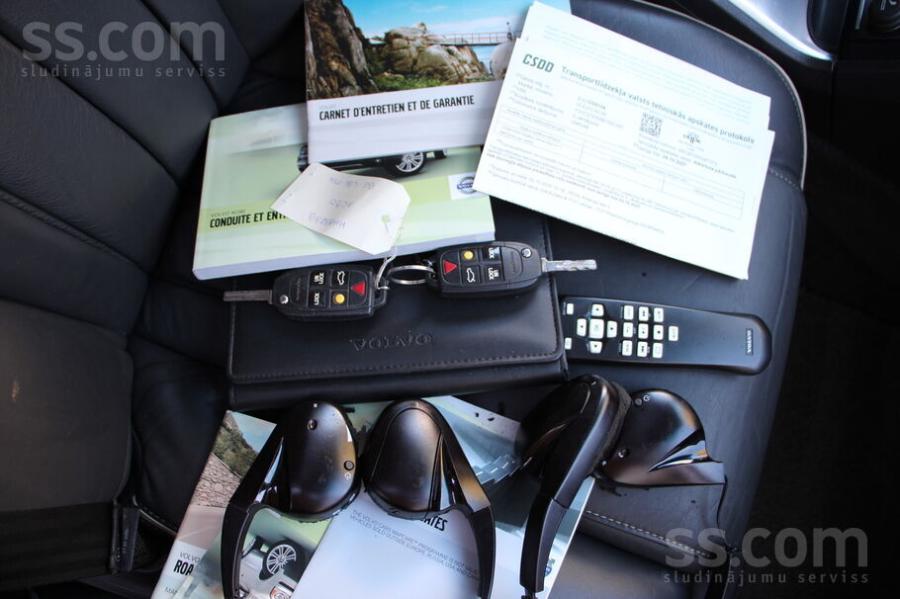 Pelēks Volvo XC90 2011 Rīga, ar dzinēja tilpumu 2.40 L un nobraukumu 0 tūkst. km par 9950 €, foto 30 vietnē AUTOMOTO.COM.LV