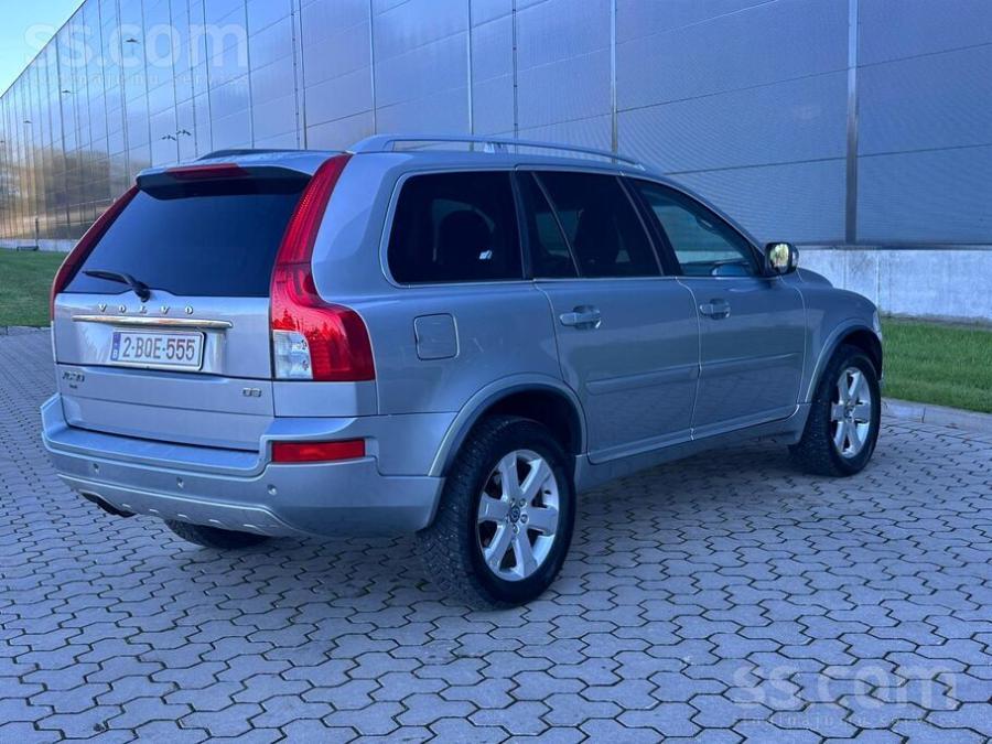 Pelēks Volvo XC90 2012 Rīga, ar dzinēja tilpumu 2.40 L un nobraukumu 310 tūkst. km par 11250 €, foto 7 vietnē AUTOMOTO.COM.LV