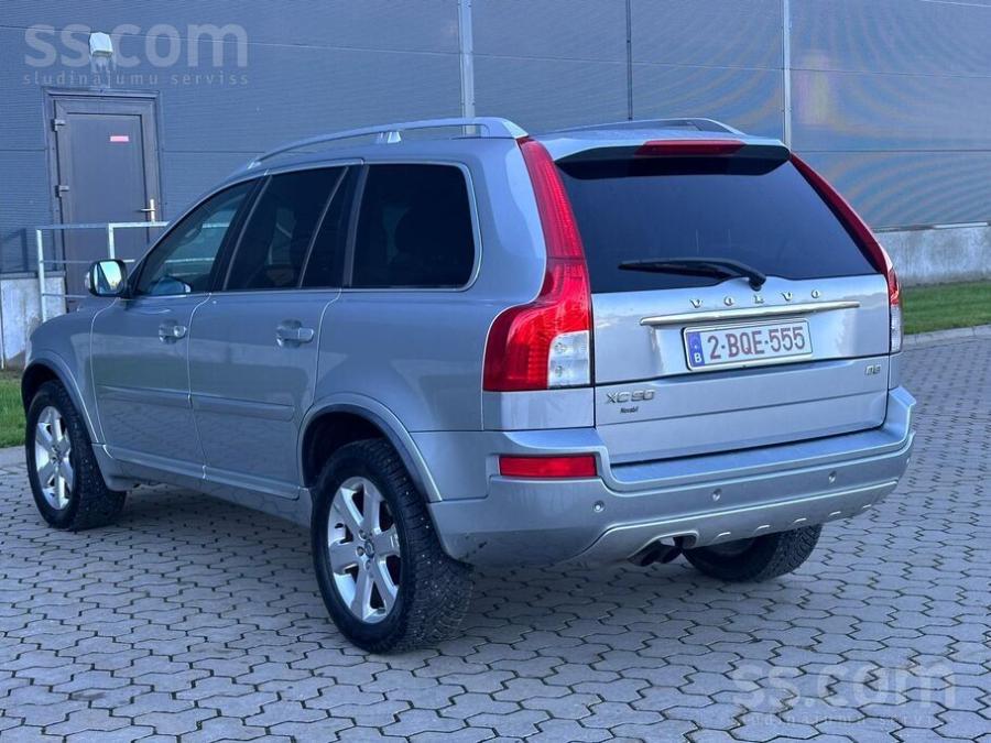 Pelēks Volvo XC90 2012 Rīga, ar dzinēja tilpumu 2.40 L un nobraukumu 310 tūkst. km par 11250 €, foto 9 vietnē AUTOMOTO.COM.LV