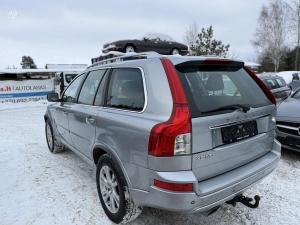Grey Volvo XC90 2012 in Ukmerge, with an engine capacity of 2.40 L and mileage of 312 thousand km for 9799 €, photo 3 on AUTOMOTO.COM.LV
