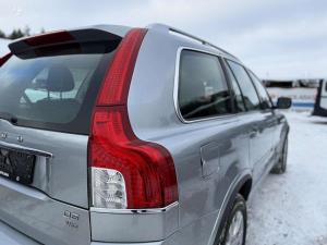 Grey Volvo XC90 2012 in Ukmerge, with an engine capacity of 2.40 L and mileage of 312 thousand km for 9799 €, photo 6 on AUTOMOTO.COM.LV