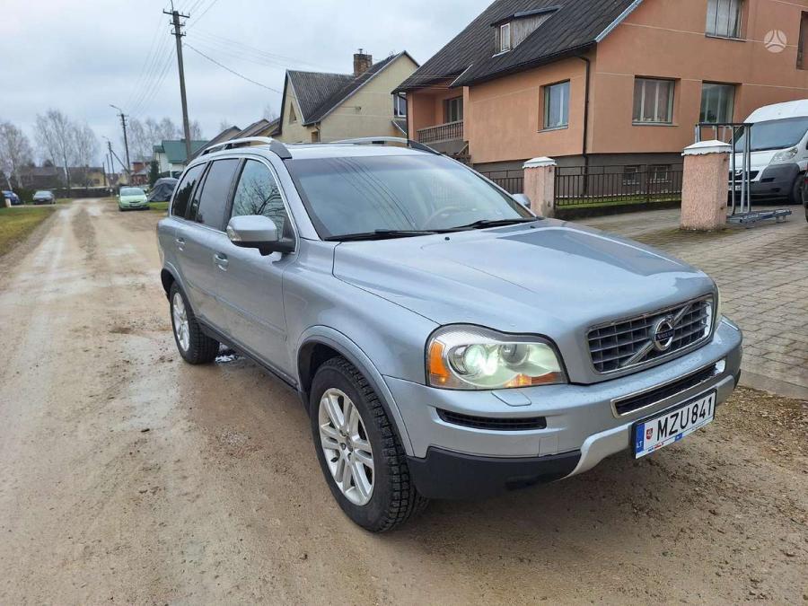 Pelēks Volvo XC90 2012 Panevēža, ar dzinēja tilpumu 3.19 L un nobraukumu 274 tūkst. km par 9800 €, foto 2 vietnē AUTOMOTO.COM.LV