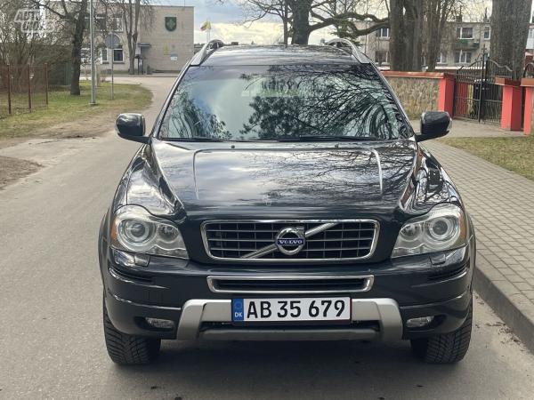 Grey Volvo XC90 2012 in Vilnius, with an engine capacity of 2.40 L and mileage of 281 thousand km for 10450 €, photo 2 on AUTOMOTO.COM.LV
