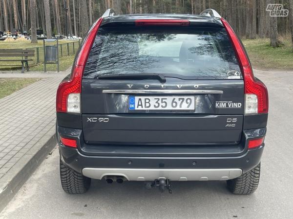Grey Volvo XC90 2012 in Vilnius, with an engine capacity of 2.40 L and mileage of 281 thousand km for 10450 €, photo 4 on AUTOMOTO.COM.LV