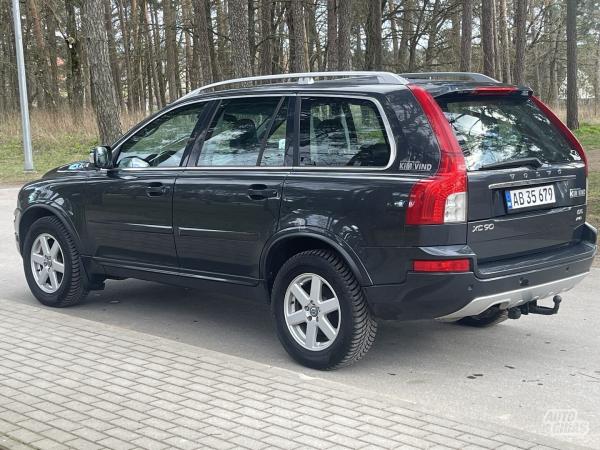 Grey Volvo XC90 2012 in Vilnius, with an engine capacity of 2.40 L and mileage of 281 thousand km for 10450 €, photo 5 on AUTOMOTO.COM.LV