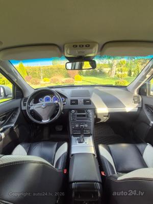 Pelēks Volvo XC90 2012 Valga, ar dzinēja tilpumu 2.40 L un nobraukumu 250 tūkst. km par 11100 €, foto 8 vietnē AUTOMOTO.COM.LV