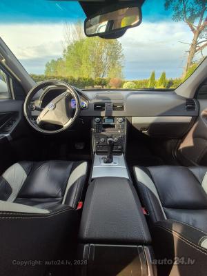 Pelēks Volvo XC90 2012 Valga, ar dzinēja tilpumu 2.40 L un nobraukumu 250 tūkst. km par 11100 €, foto 12 vietnē AUTOMOTO.COM.LV