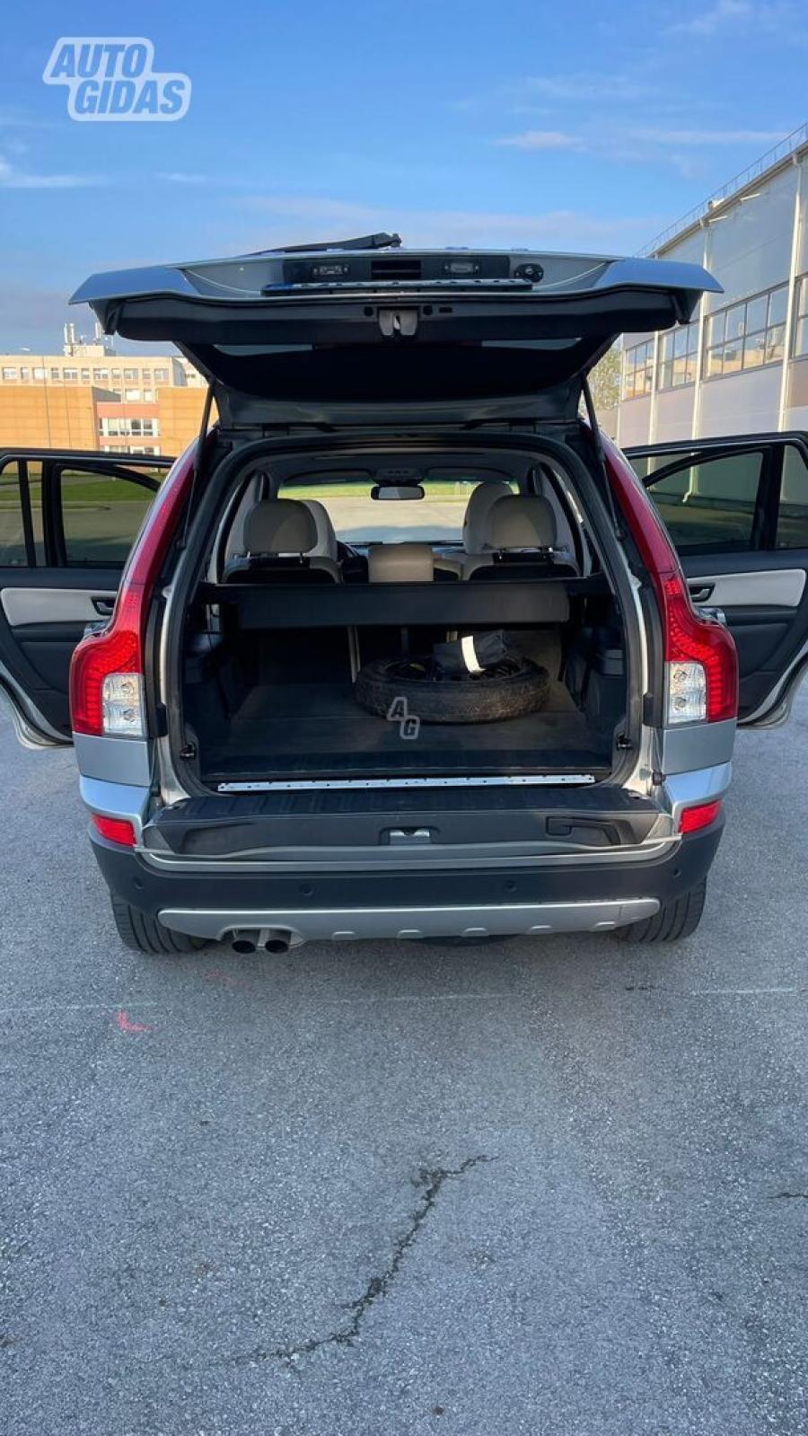 Grey Volvo XC90 2012 in Kaunas, with an engine capacity of 3.20 L and mileage of 212 thousand km for 4999 €, photo 14 on AUTOMOTO.COM.LV