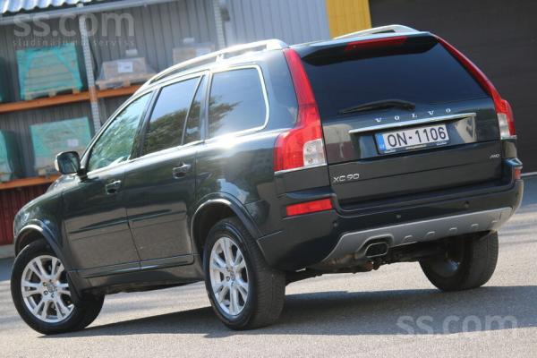 Pelēks Volvo XC90 2012 Rīga, ar dzinēja tilpumu 2.40 L un nobraukumu 0 tūkst. km par 10990 €, foto 4 vietnē AUTOMOTO.COM.LV