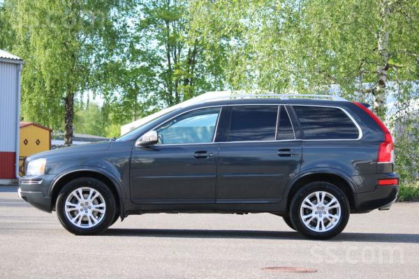 Pelēks Volvo XC90 2012 Rīga, ar dzinēja tilpumu 2.40 L un nobraukumu 0 tūkst. km par 10990 €, foto 5 vietnē AUTOMOTO.COM.LV