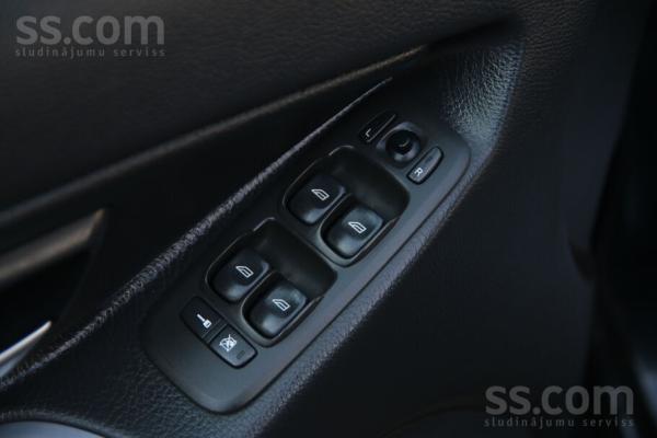 Pelēks Volvo XC90 2012 Rīga, ar dzinēja tilpumu 2.40 L un nobraukumu 0 tūkst. km par 10990 €, foto 8 vietnē AUTOMOTO.COM.LV