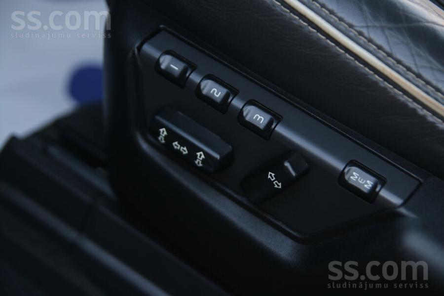 Pelēks Volvo XC90 2012 Rīga, ar dzinēja tilpumu 2.40 L un nobraukumu 0 tūkst. km par 10990 €, foto 10 vietnē AUTOMOTO.COM.LV