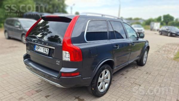 Grey Volvo XC90 2012 in Liepaja, with an engine capacity of 2.40 L and mileage of 209 thousand km for 11559 €, photo 2 on AUTOMOTO.COM.LV