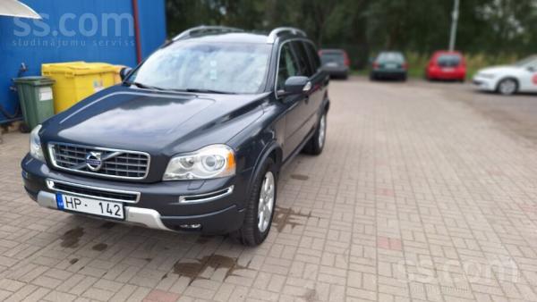 Grey Volvo XC90 2012 in Liepaja, with an engine capacity of 2.40 L and mileage of 209 thousand km for 11559 €, photo 10 on AUTOMOTO.COM.LV