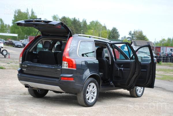 Pelēks Volvo XC90 2012 Rīga, ar dzinēja tilpumu 2.40 L un nobraukumu 246 tūkst. km par 10690 €, foto 7 vietnē AUTOMOTO.COM.LV