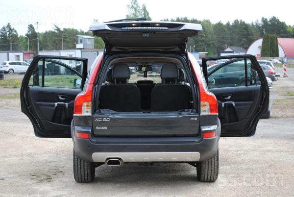 Pelēks Volvo XC90 2012 Rīga, ar dzinēja tilpumu 2.40 L un nobraukumu 246 tūkst. km par 10690 €, foto 8 vietnē AUTOMOTO.COM.LV