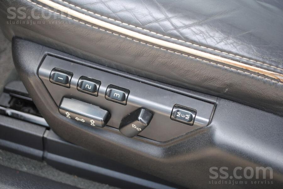 Pelēks Volvo XC90 2012 Rīga, ar dzinēja tilpumu 2.40 L un nobraukumu 246 tūkst. km par 10690 €, foto 17 vietnē AUTOMOTO.COM.LV