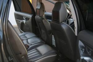 Grey Volvo XC90 2012 in Riga, with an engine capacity of 2.40 L and mileage of 272 thousand km for 10990 €, photo 8 on AUTOMOTO.COM.LV