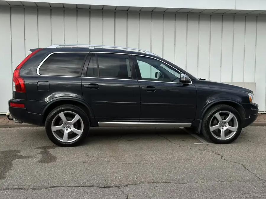 Pelēks Volvo XC90 2012 Rīga, ar dzinēja tilpumu 2.40 L un nobraukumu 213 tūkst. km par 11500 €, foto 4 vietnē AUTOMOTO.COM.LV