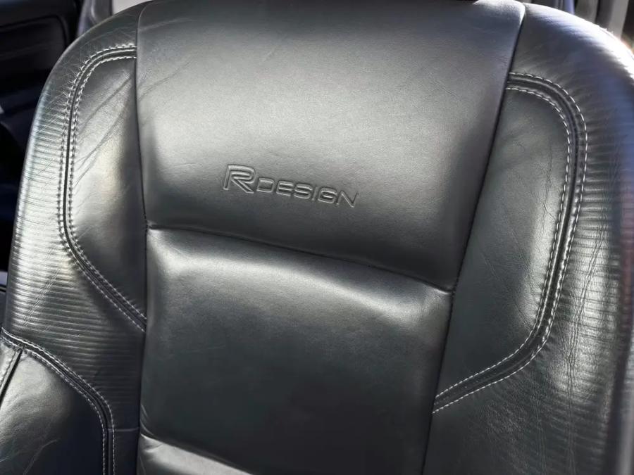 Pelēks Volvo XC90 2012 Rīga, ar dzinēja tilpumu 2.40 L un nobraukumu 213 tūkst. km par 11500 €, foto 15 vietnē AUTOMOTO.COM.LV
