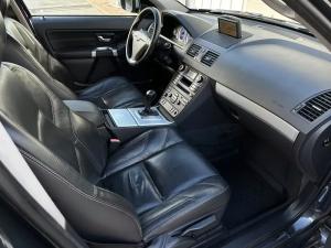Pelēks Volvo XC90 2012 Rīga, ar dzinēja tilpumu 2.40 L un nobraukumu 213 tūkst. km par 11500 €, foto 21 vietnē AUTOMOTO.COM.LV