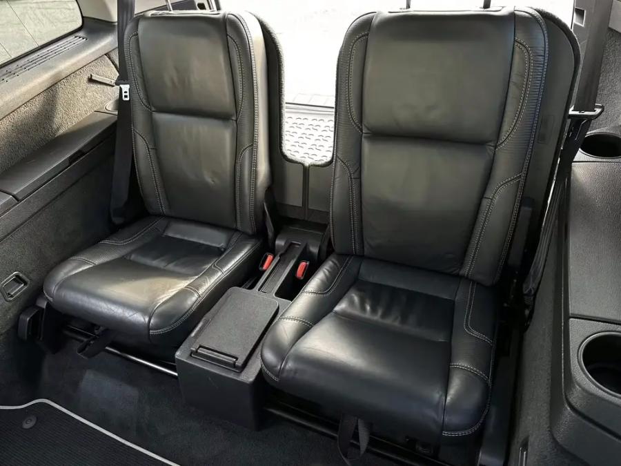 Pelēks Volvo XC90 2012 Rīga, ar dzinēja tilpumu 2.40 L un nobraukumu 213 tūkst. km par 11500 €, foto 26 vietnē AUTOMOTO.COM.LV