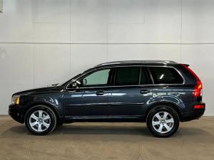 Grey Volvo XC90 2012 in Jurmala, with an engine capacity of 2.40 L and mileage of 319 thousand km for 12450 €, photo 5 on AUTOMOTO.COM.LV