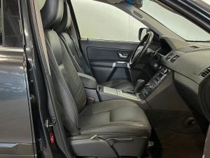 Grey Volvo XC90 2012 in Jurmala, with an engine capacity of 2.40 L and mileage of 319 thousand km for 12450 €, photo 18 on AUTOMOTO.COM.LV