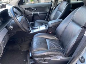 Pelēks Volvo XC90 2012 Marijampole, ar dzinēja tilpumu 2.40 L un nobraukumu 289 tūkst. km par 11850 €, foto 21 vietnē AUTOMOTO.COM.LV