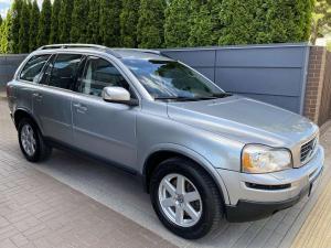 Grey Volvo XC90 2012 in Marijampole, with an engine capacity of 2.40 L and mileage of 289 thousand km for 10999 €, photo 8 on AUTOMOTO.COM.LV