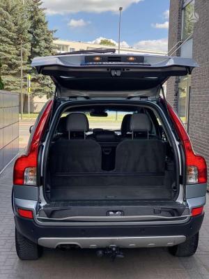 Grey Volvo XC90 2012 in Marijampole, with an engine capacity of 2.40 L and mileage of 289 thousand km for 10999 €, photo 16 on AUTOMOTO.COM.LV