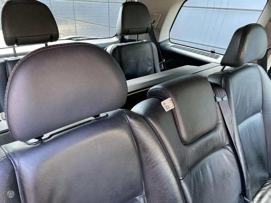 Grey Volvo XC90 2012 in Marijampole, with an engine capacity of 2.40 L and mileage of 289 thousand km for 10999 €, photo 32 on AUTOMOTO.COM.LV