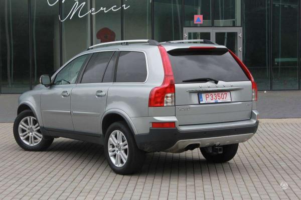 Volvo XC90 2012 in Siauliai on AUTOMOTO.COM.LV Grey Volvo XC90 2012 in Siauliai, with an engine capacity of 3.19 L and mileage of 225 thousand km for 6950 β¬, photo 5 on AUTOMOTO.COM.LV