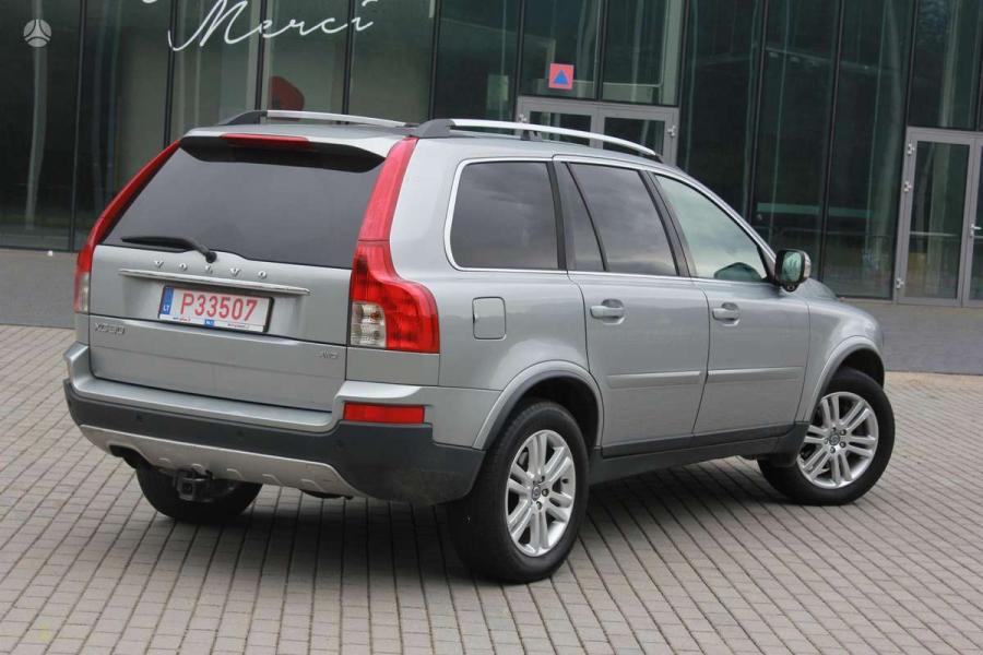 Grey Volvo XC90 2012 in Siauliai, with an engine capacity of 3.19 L and mileage of 225 thousand km for 6950 €, photo 6 on AUTOMOTO.COM.LV
