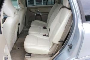 Grey Volvo XC90 2012 in Siauliai, with an engine capacity of 3.19 L and mileage of 225 thousand km for 6950 €, photo 15 on AUTOMOTO.COM.LV