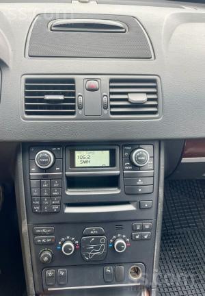 Grey Volvo XC90 2012 in Riga, with an engine capacity of 2.40 L and mileage of 0 thousand km for 11750 €, photo 8 on AUTOMOTO.COM.LV